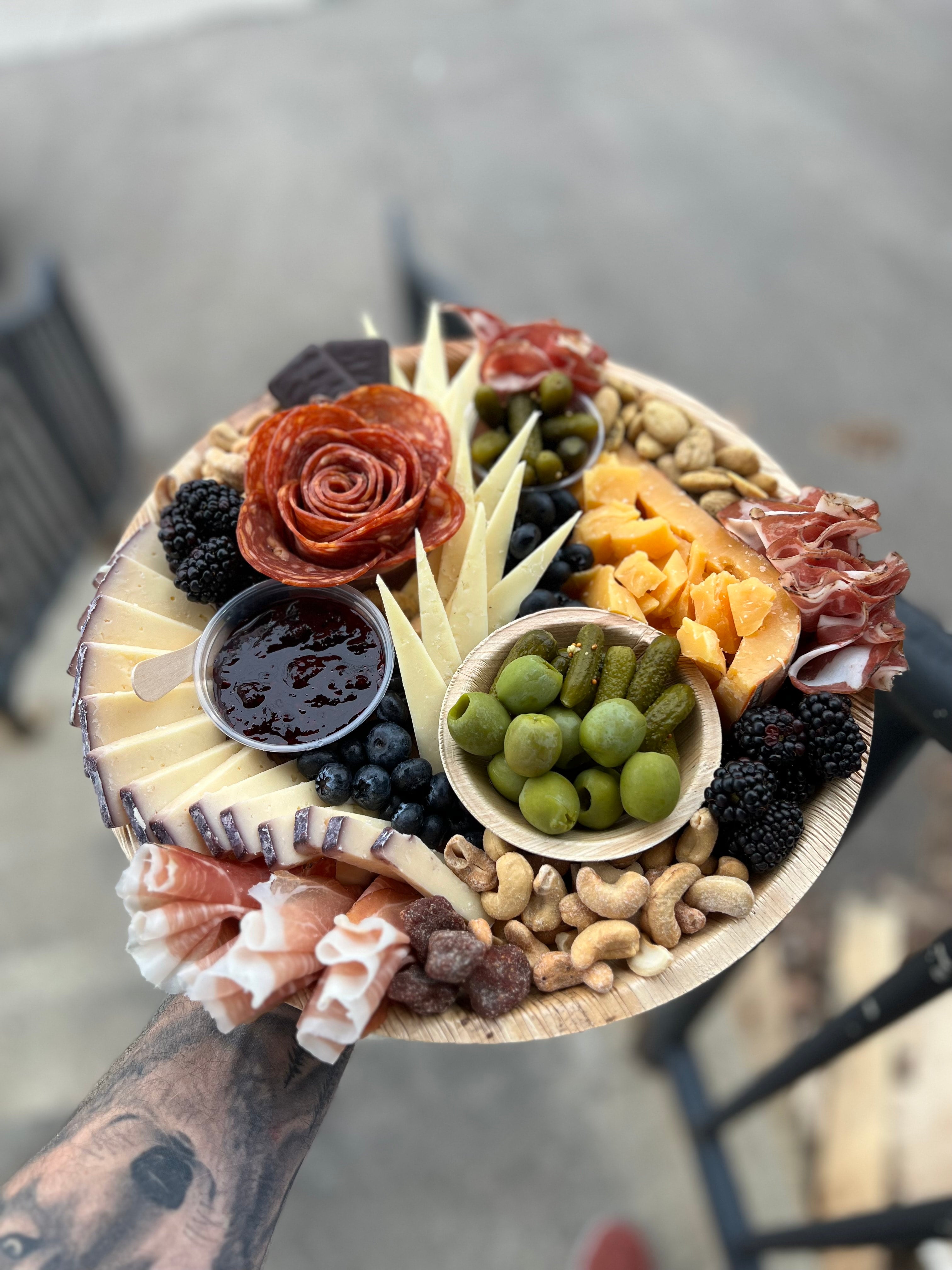 Customizable Board | A Pretty Picnic